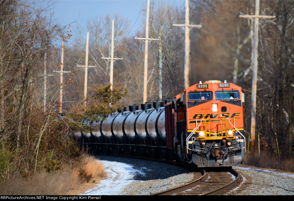 BNSF 6295 CSX Train K040 Crude Oil Loads
